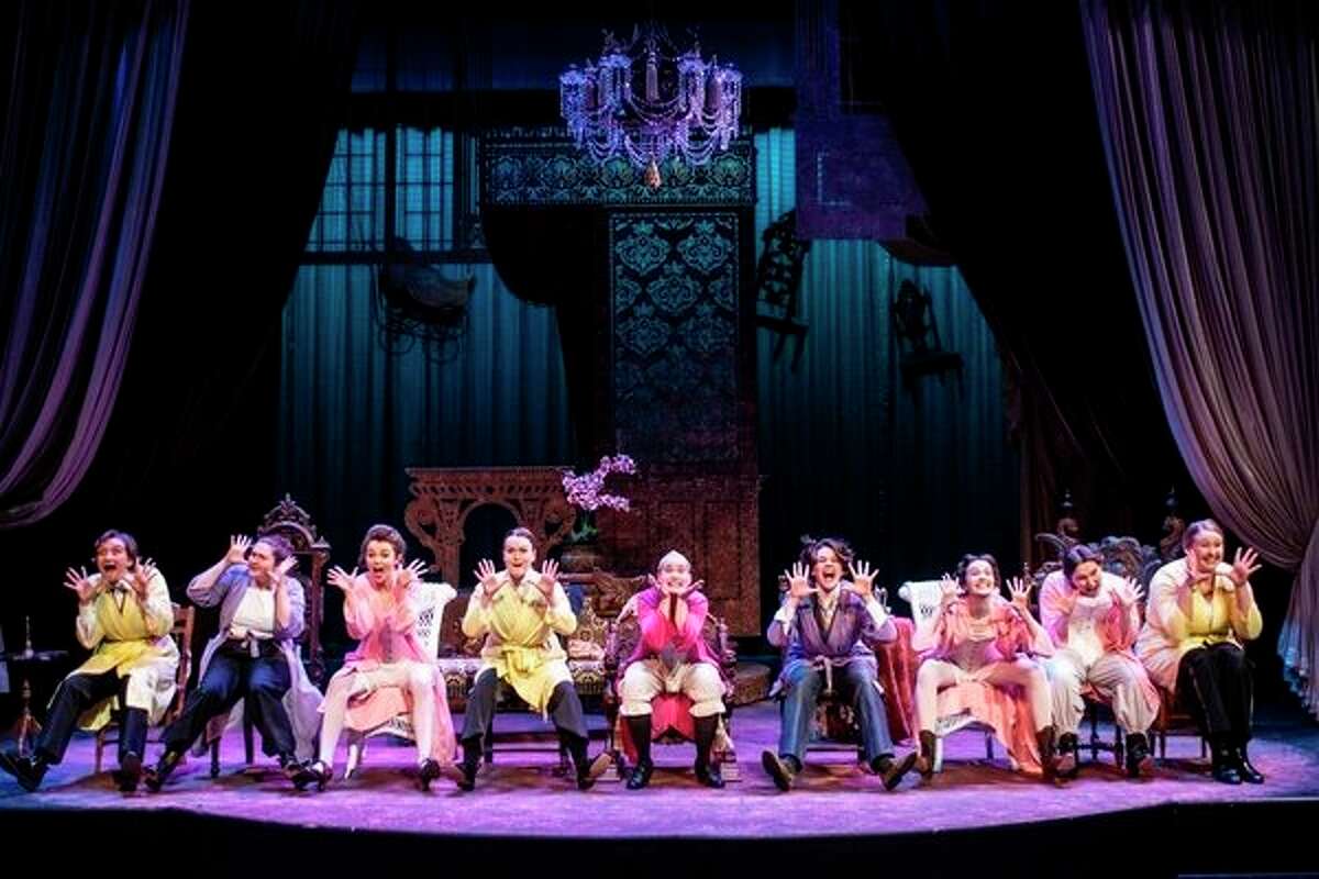 Midlander cast in theater production