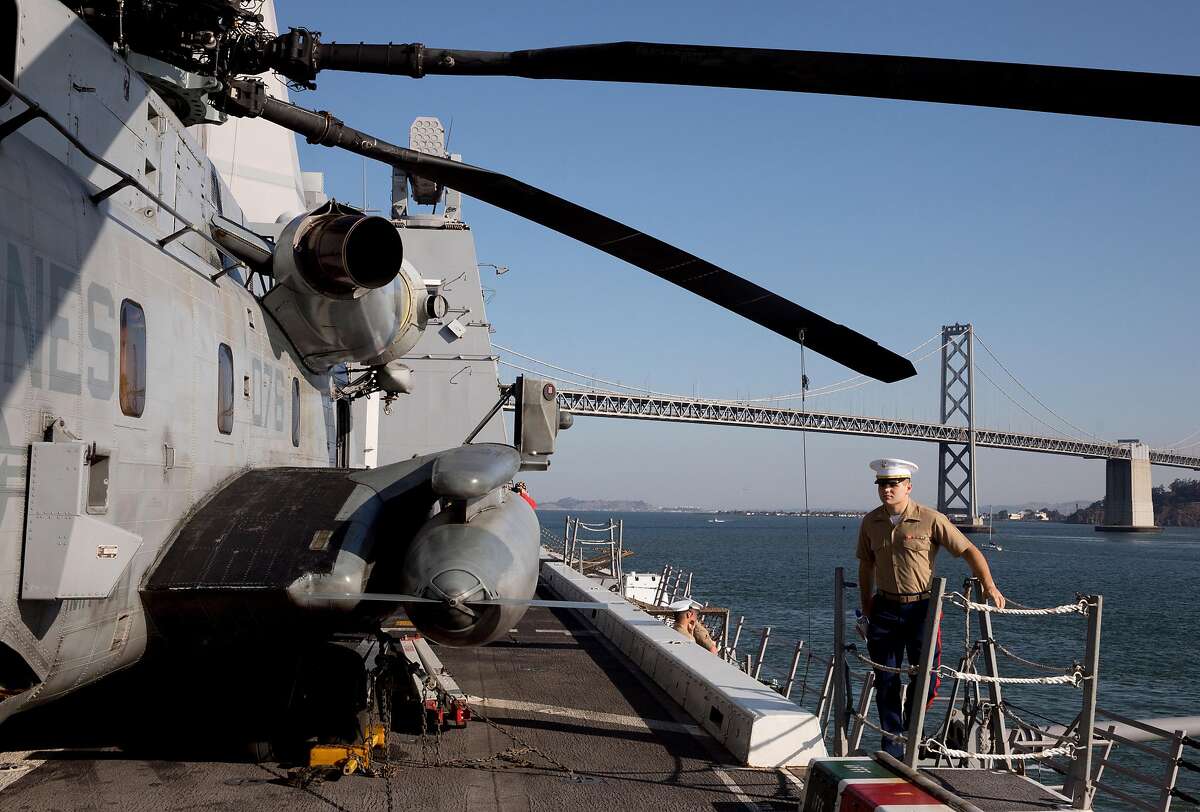 Hundreds line up to visit Navy ships as part of Fleet Week festivities