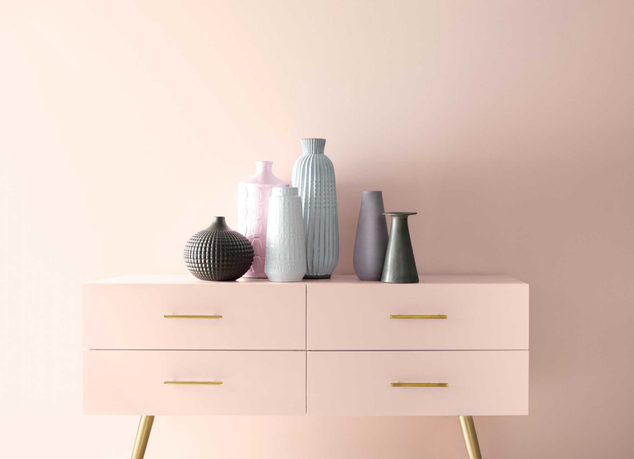 Benjamin Moore’s pink-beige ‘First Light” leads its 2020 Color of the ...