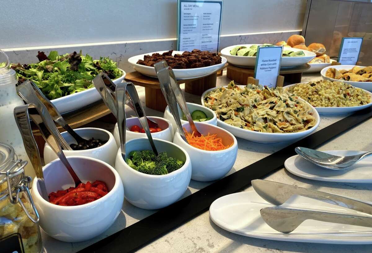 Sneak peek at Mineta San Jose's brand new airport lounge, open to all ...
