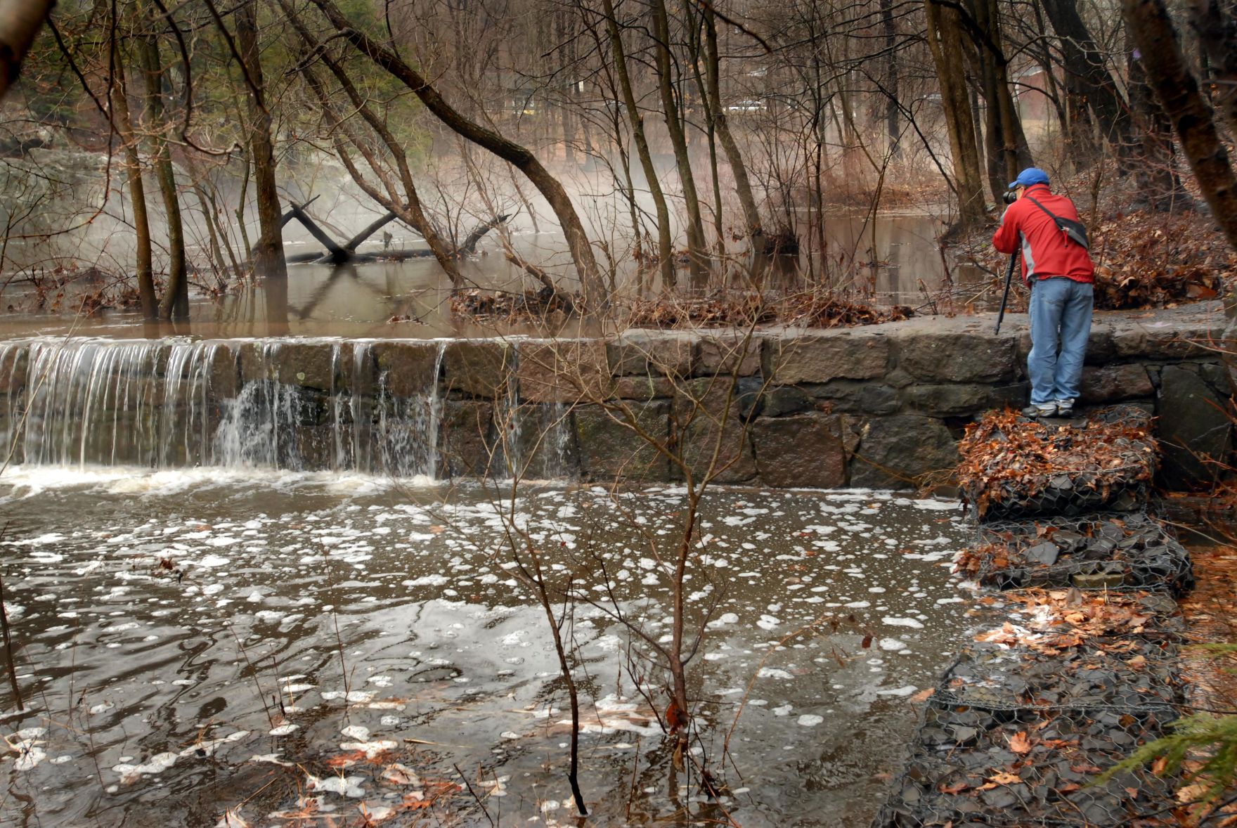 Towns join forces to restore Mill River
