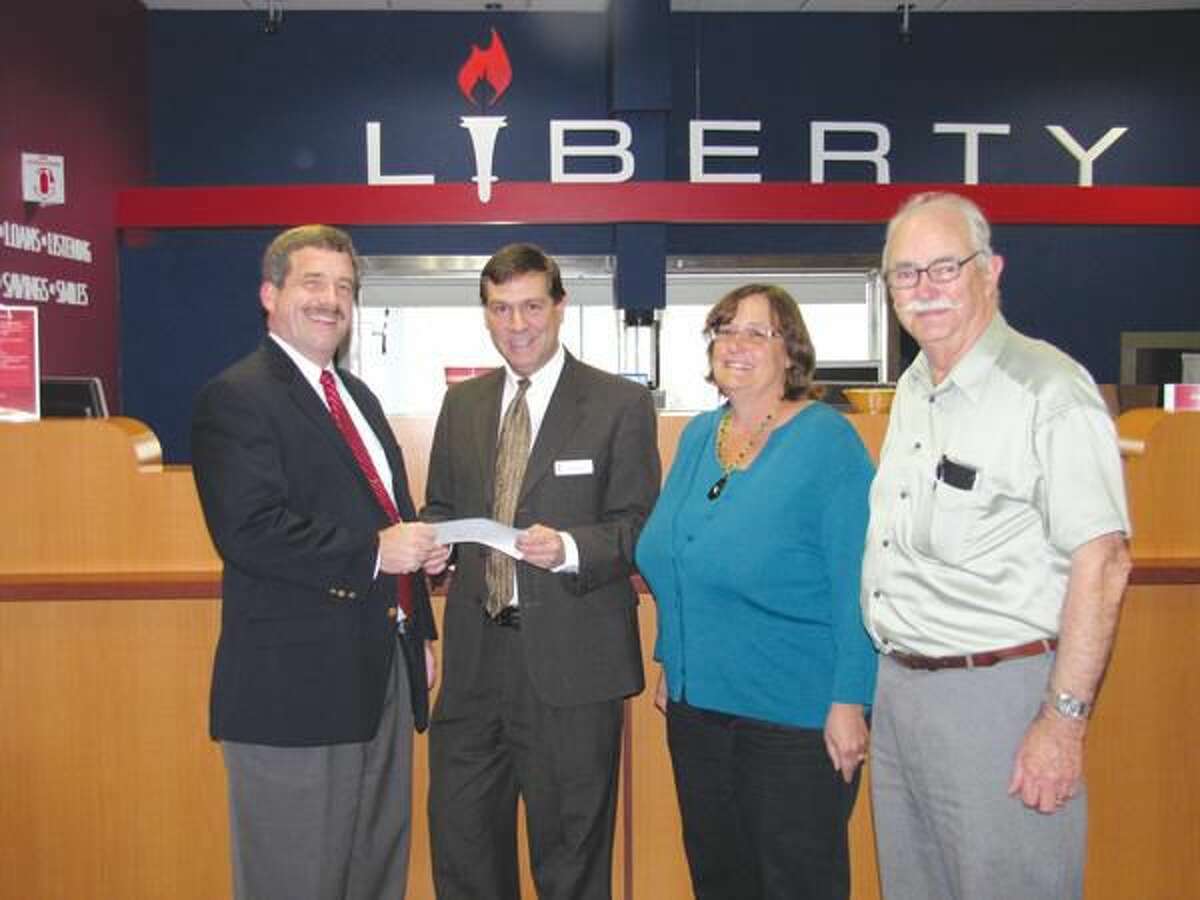 North Haven Rotary and Liberty Bank donate $6K for Holiday Food Drive