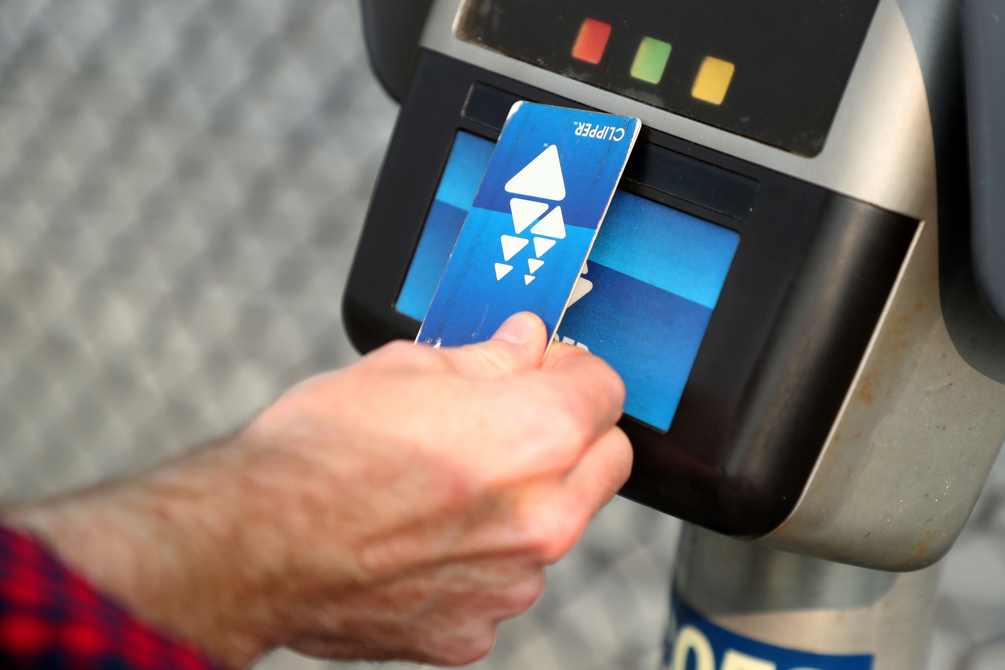 Soon, you’ll be able to use your smartphone to pay for BART