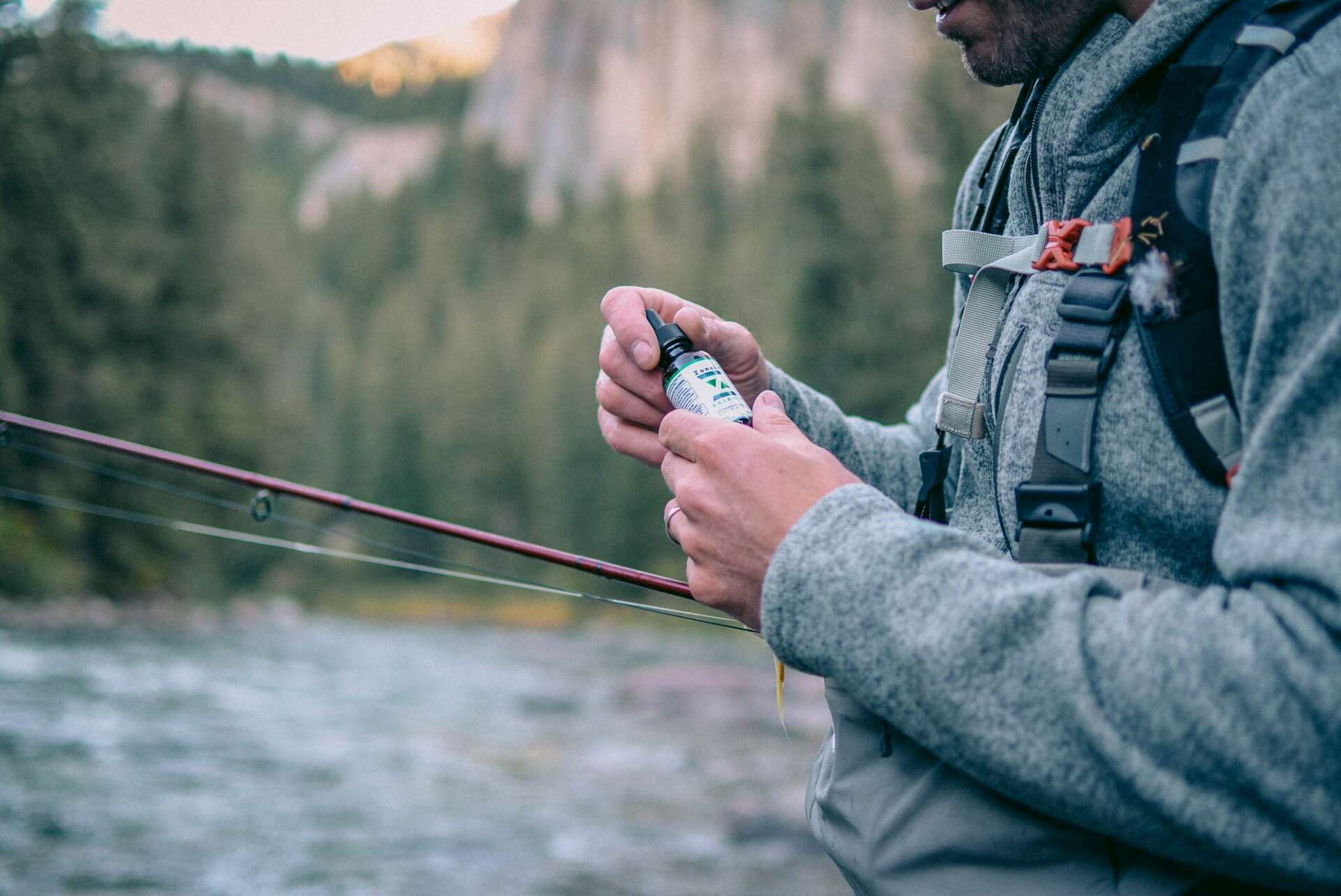 Former Seahawks linebacker Lofa Tatupu launches CBD brand