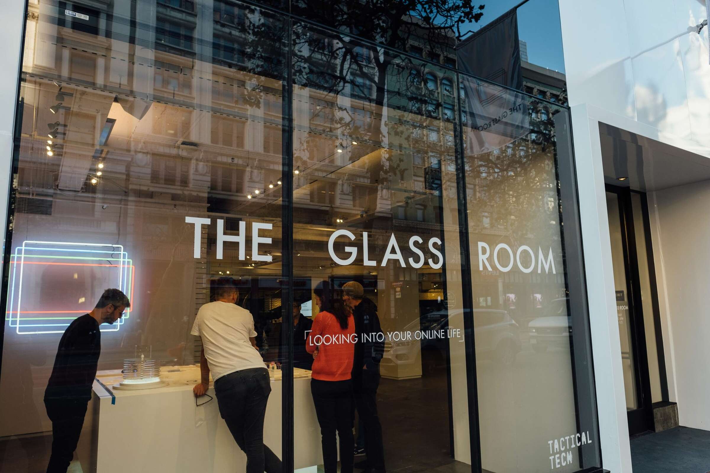 We tried the creepy new 'Glass Room' pop-up in San Francisco