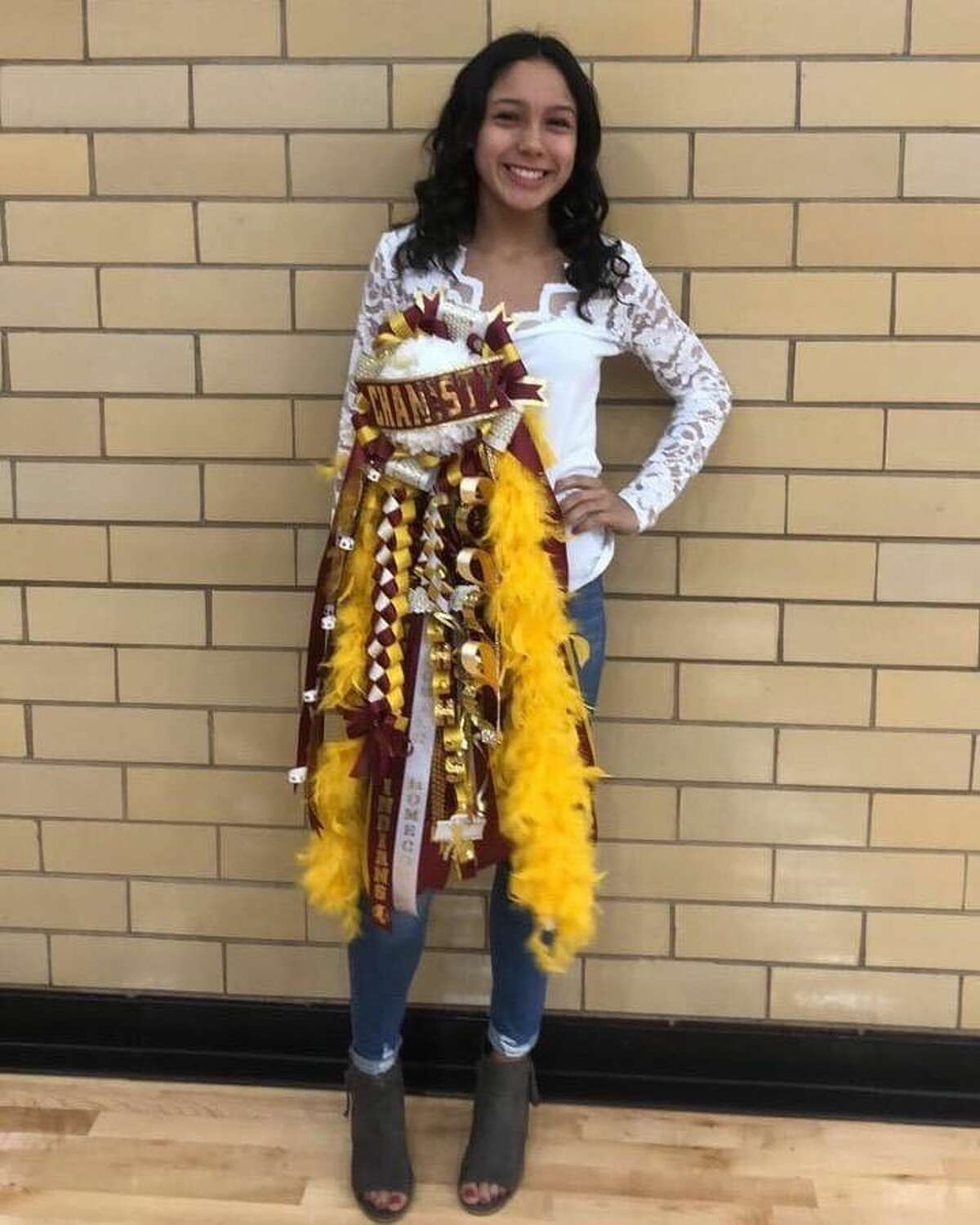 San Antonio area students, parents show off their homecoming mums