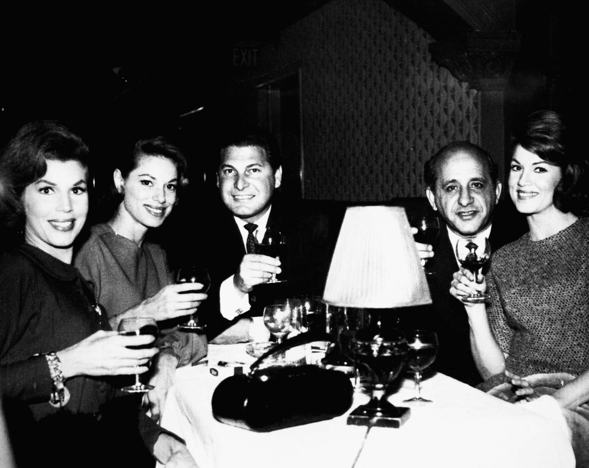 Mobsters, Marilyn and Sinatra: The legendary Cal Neva Lodge is ...