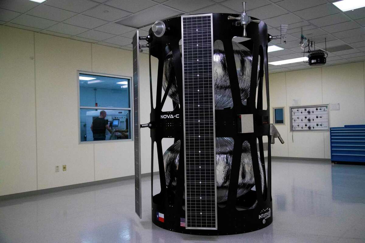 Houston-based company headed to the moon in 2021