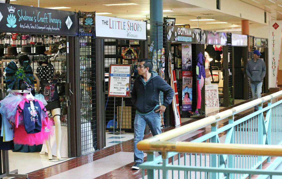 What’s keeping Wonderland alive? Quirky events, businesses, discount ...