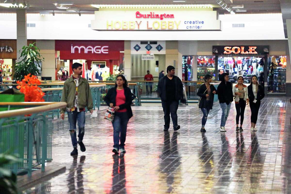 What’s keeping Wonderland alive? Quirky events, businesses, discount ...