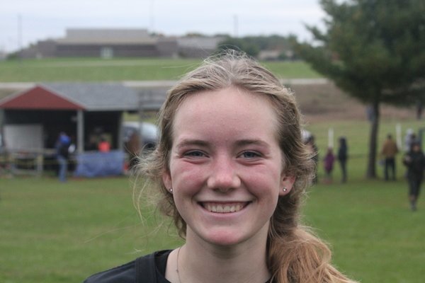 Lofquist playing key factor as No. 3 runner for Coyotes