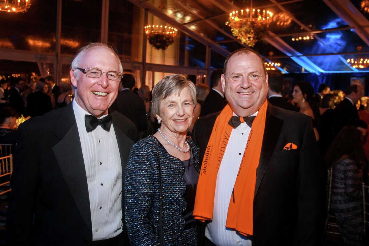 HGO 'Opening Night' returns to Wortham Italian-style with 'Rigoletto ...