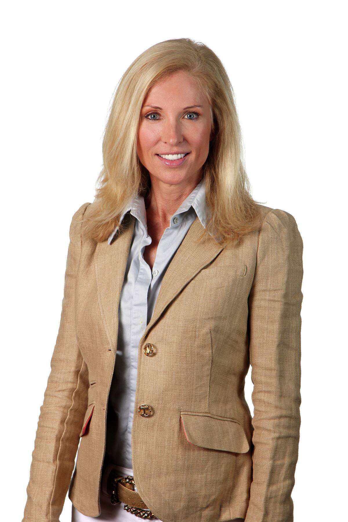 William Raveis in New Canaan announces award