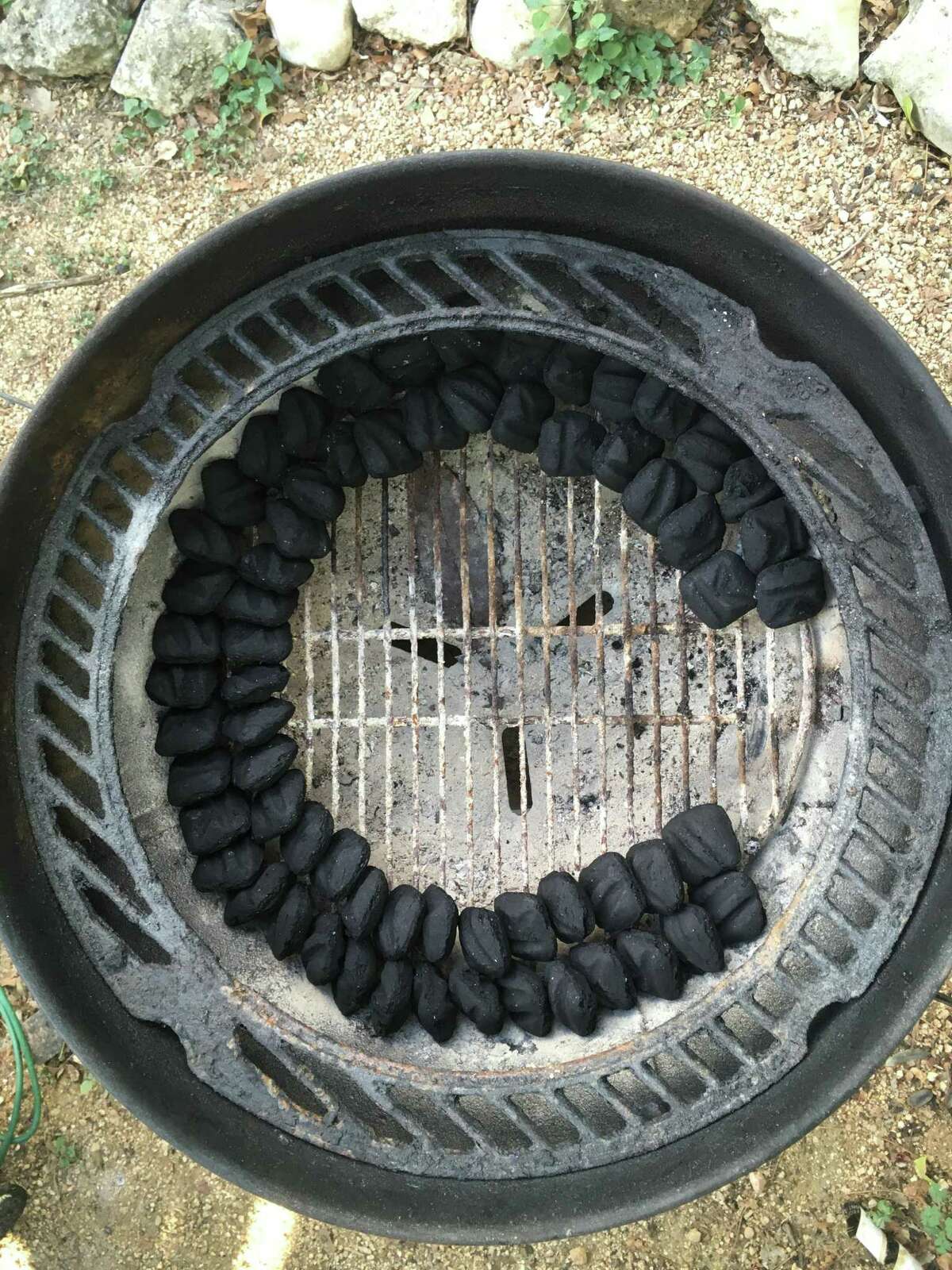 Testing the snake method, turning grills into low-and-slow cookers
