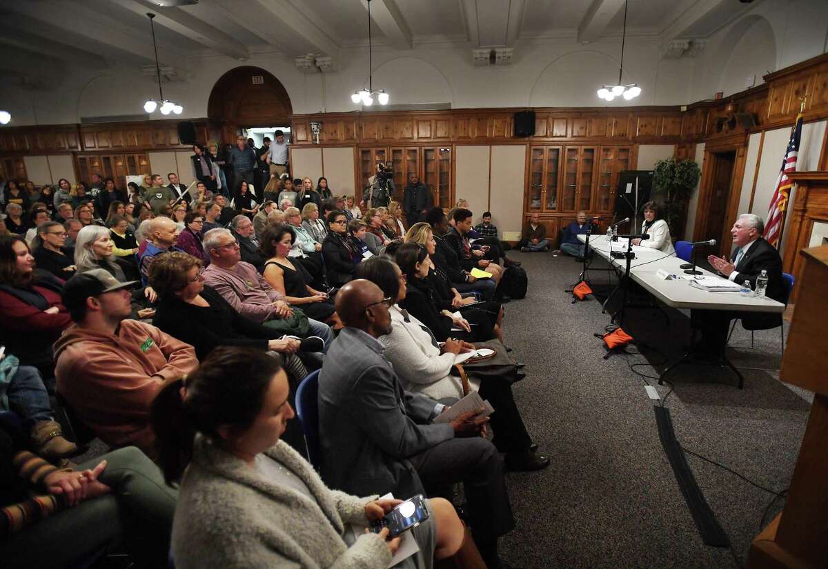 Rilling, Brinton square off in first Norwalk mayoral debate