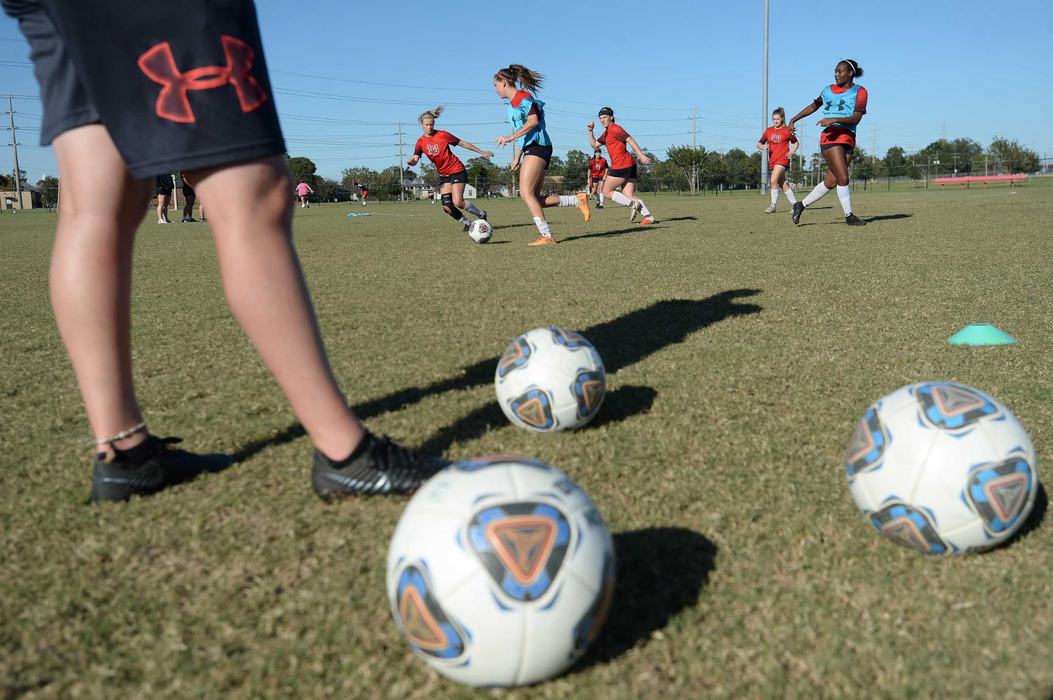 New Lamar soccer coach signs 12-player recruiting class