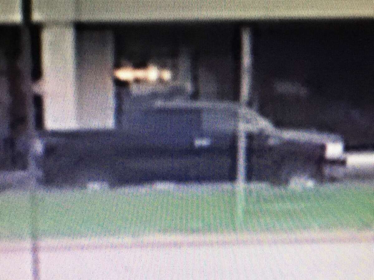 Police searching for suspect in robbery of Bad Axe business
