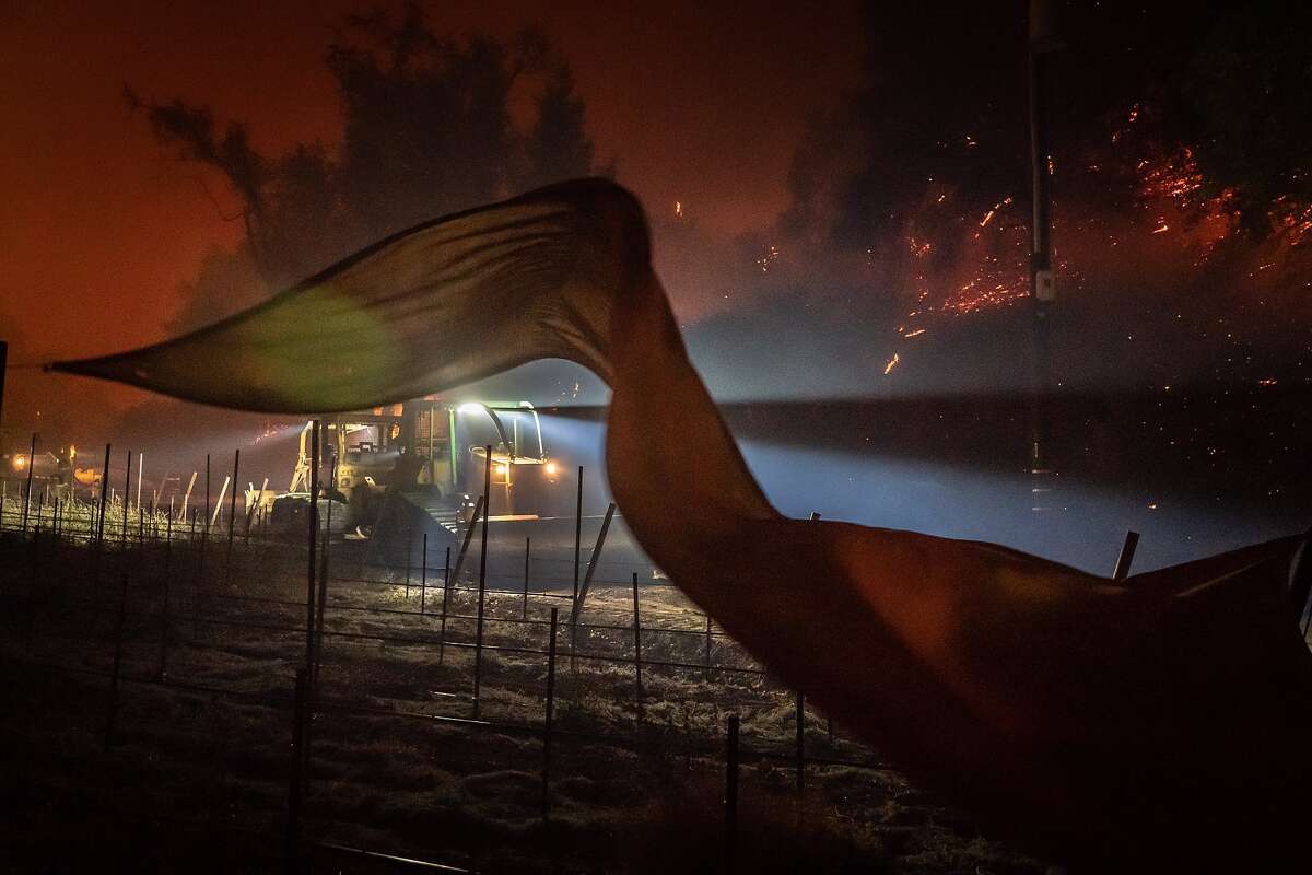 Kincade Fire: Crews gain 5% containment as focus turns to PG&E equipment