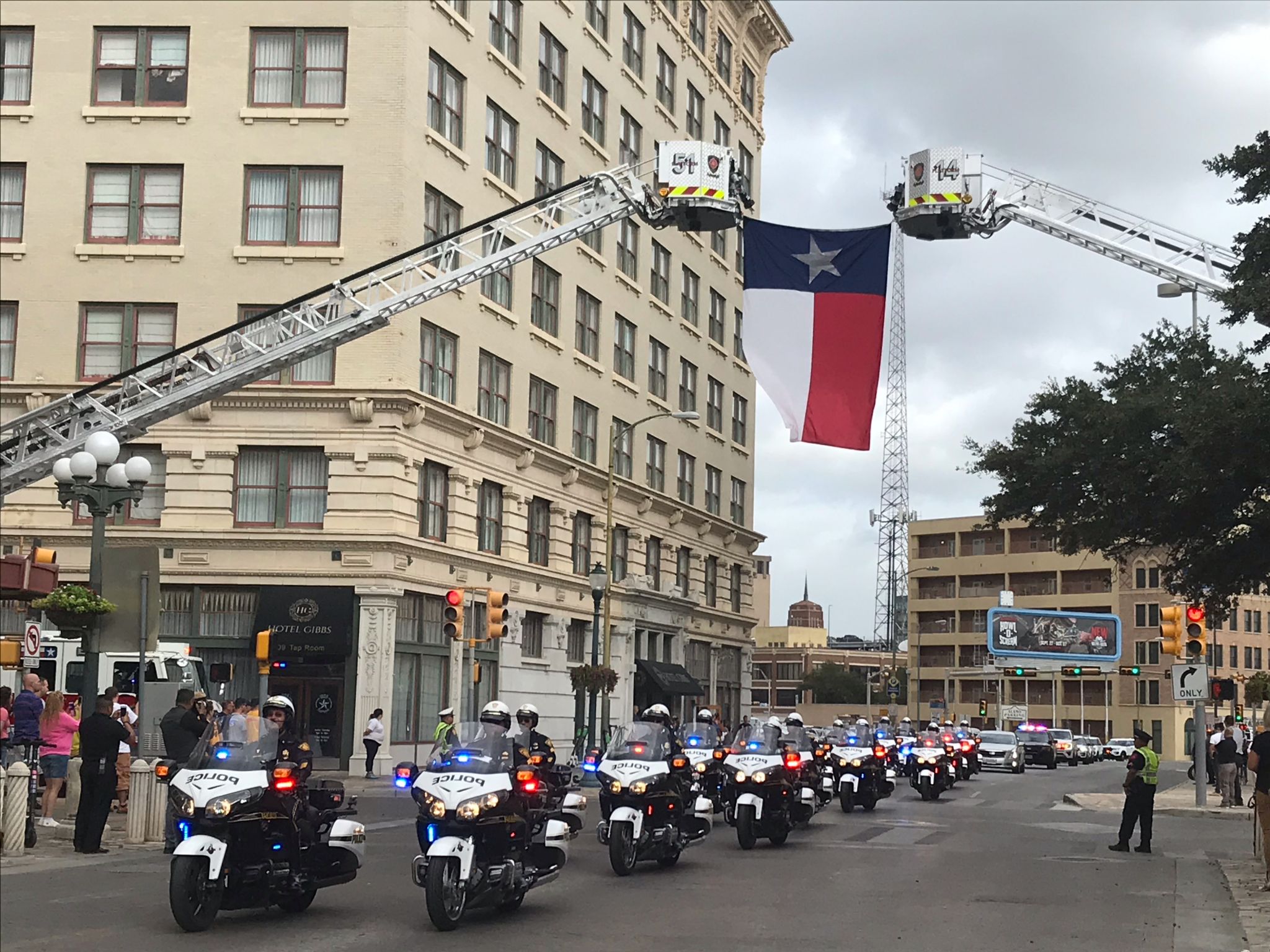 Greg Garza memorial service draws hundreds of mourners