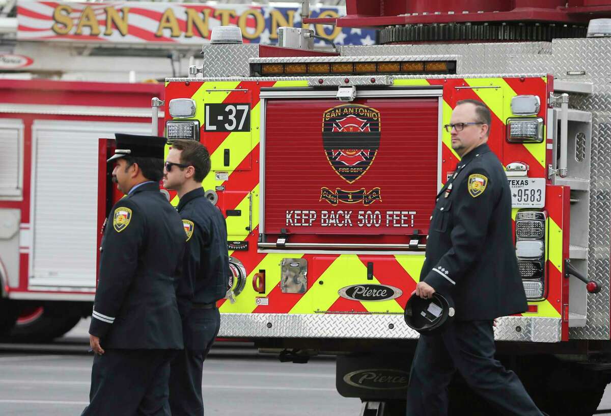 Greg Garza memorial service draws hundreds of mourners