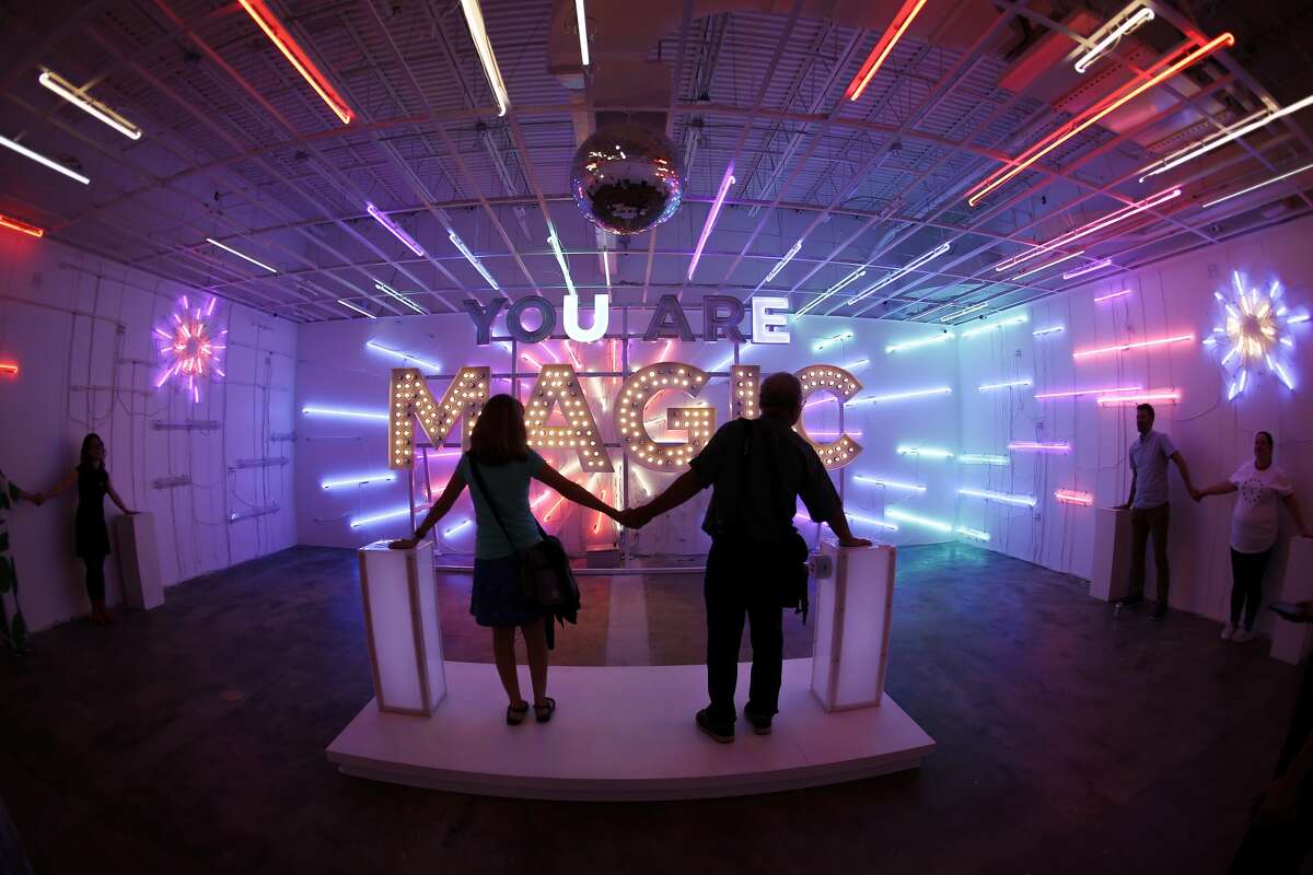 Here's a sneak peek inside the Insta-famous pop-up art exhibit, the ...