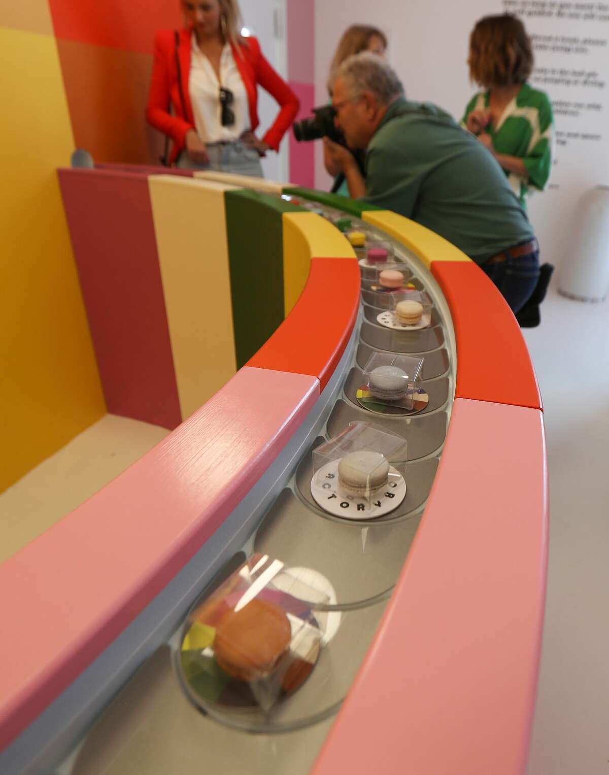 Here's a sneak peek inside the Insta-famous pop-up art exhibit, the ...