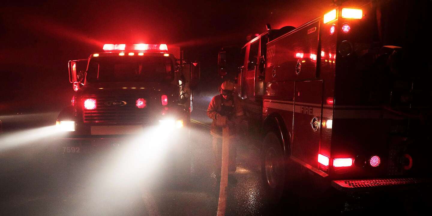 Kincade Fire: Crews gain 5% containment as focus turns to PG&E equipment