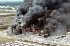 30 years ago: The Phillips Petroleum explosion in Pasadena and 'RoboCop ...