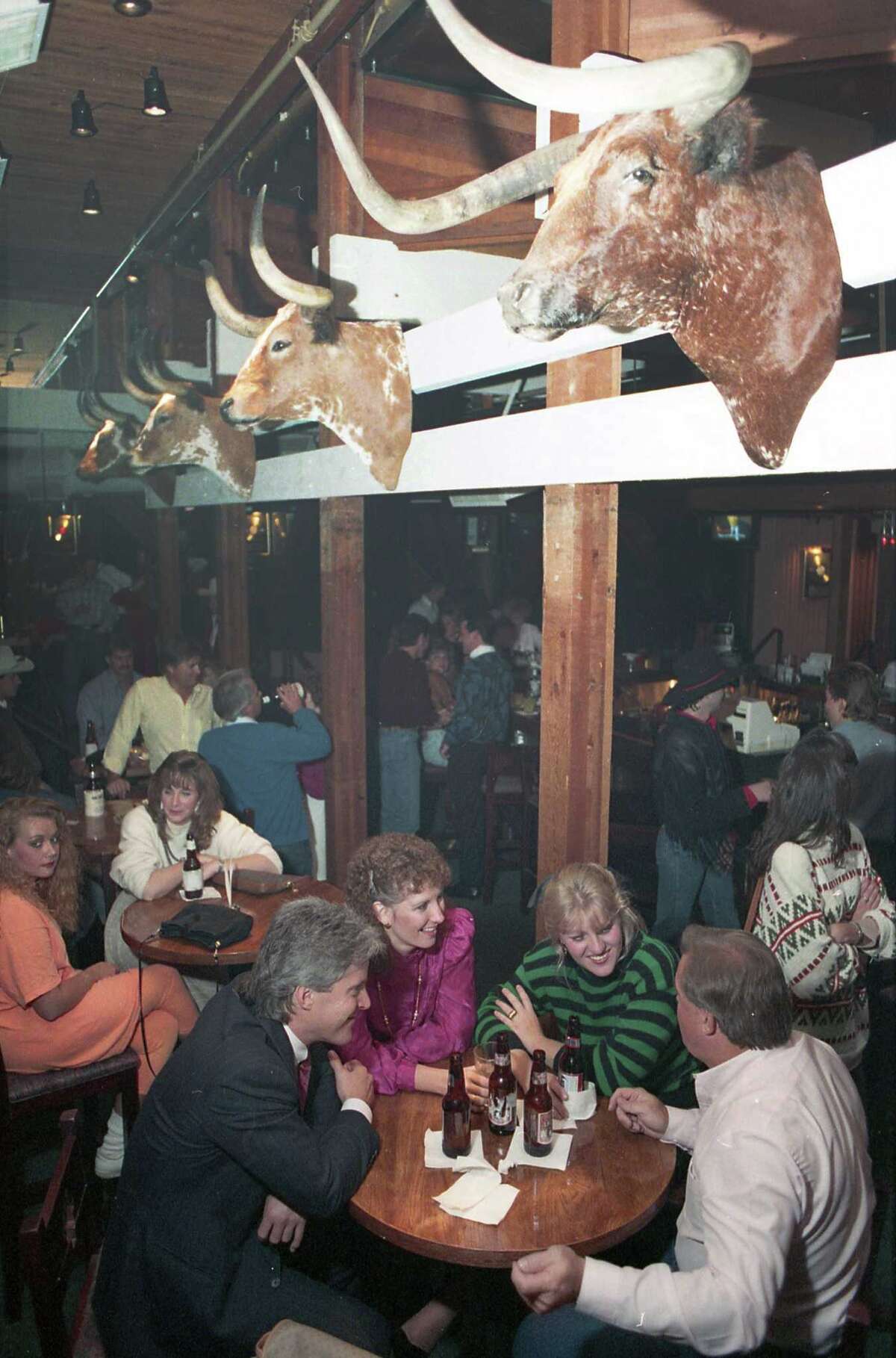 30 years ago: The Phillips Petroleum explosion in Pasadena and 'RoboCop ...