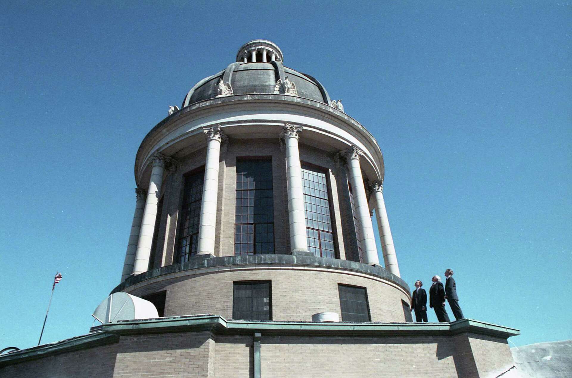 30 years ago: The Phillips Petroleum explosion in Pasadena and 'RoboCop ...