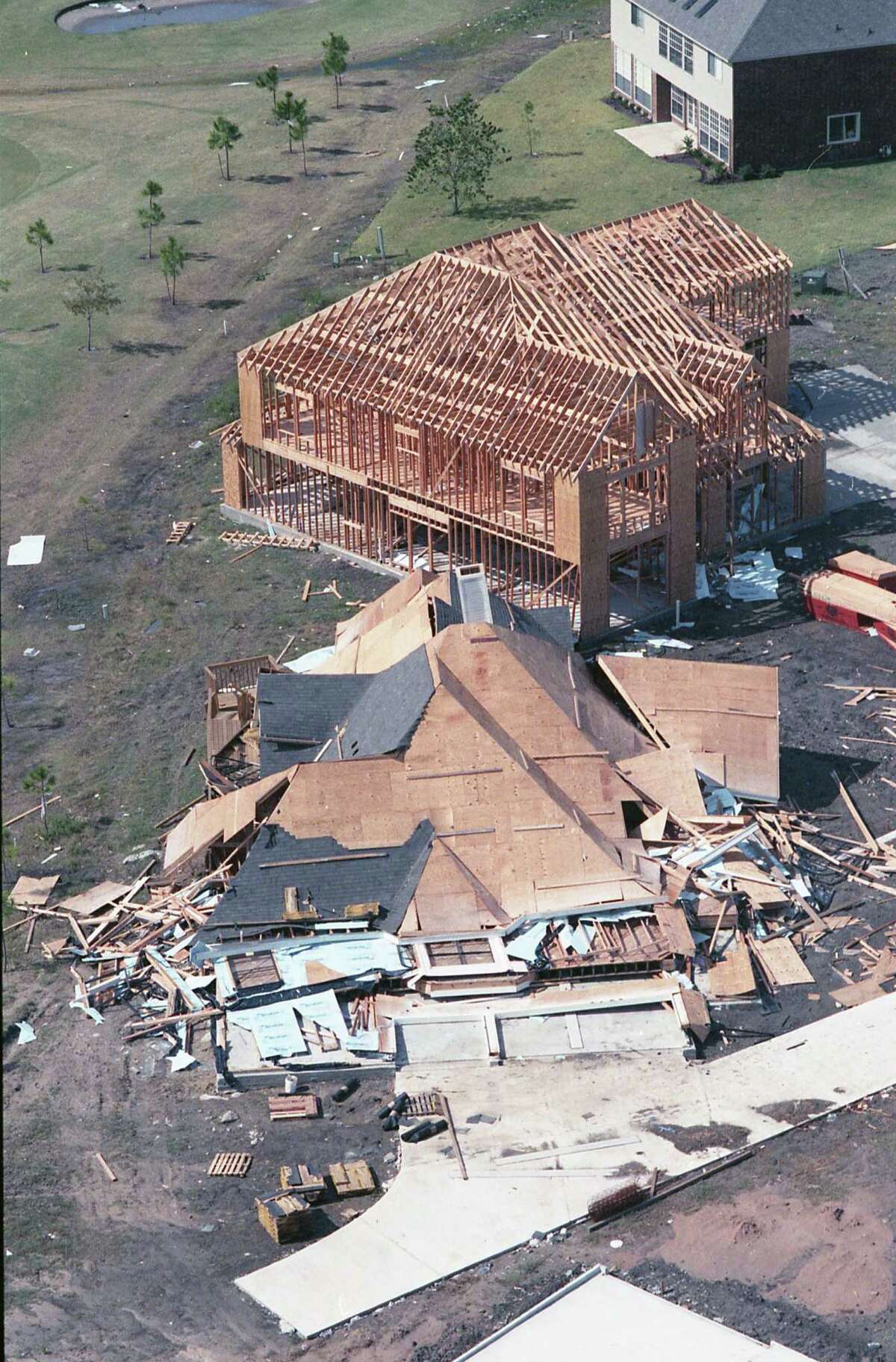 30 years ago: The Phillips Petroleum explosion in Pasadena and 'RoboCop ...