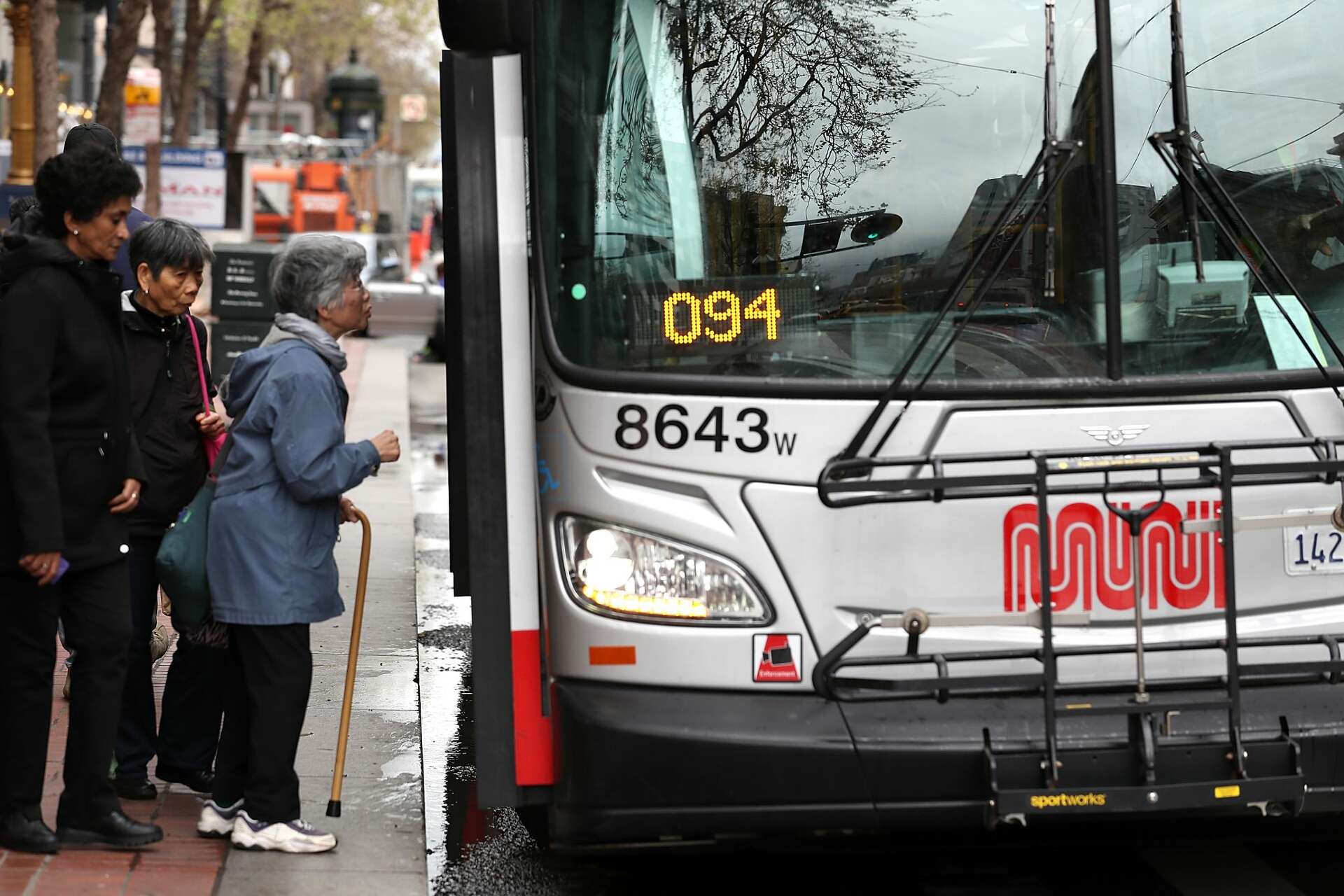Here's what the new Muni cars will look like (yes, butt dents are back)