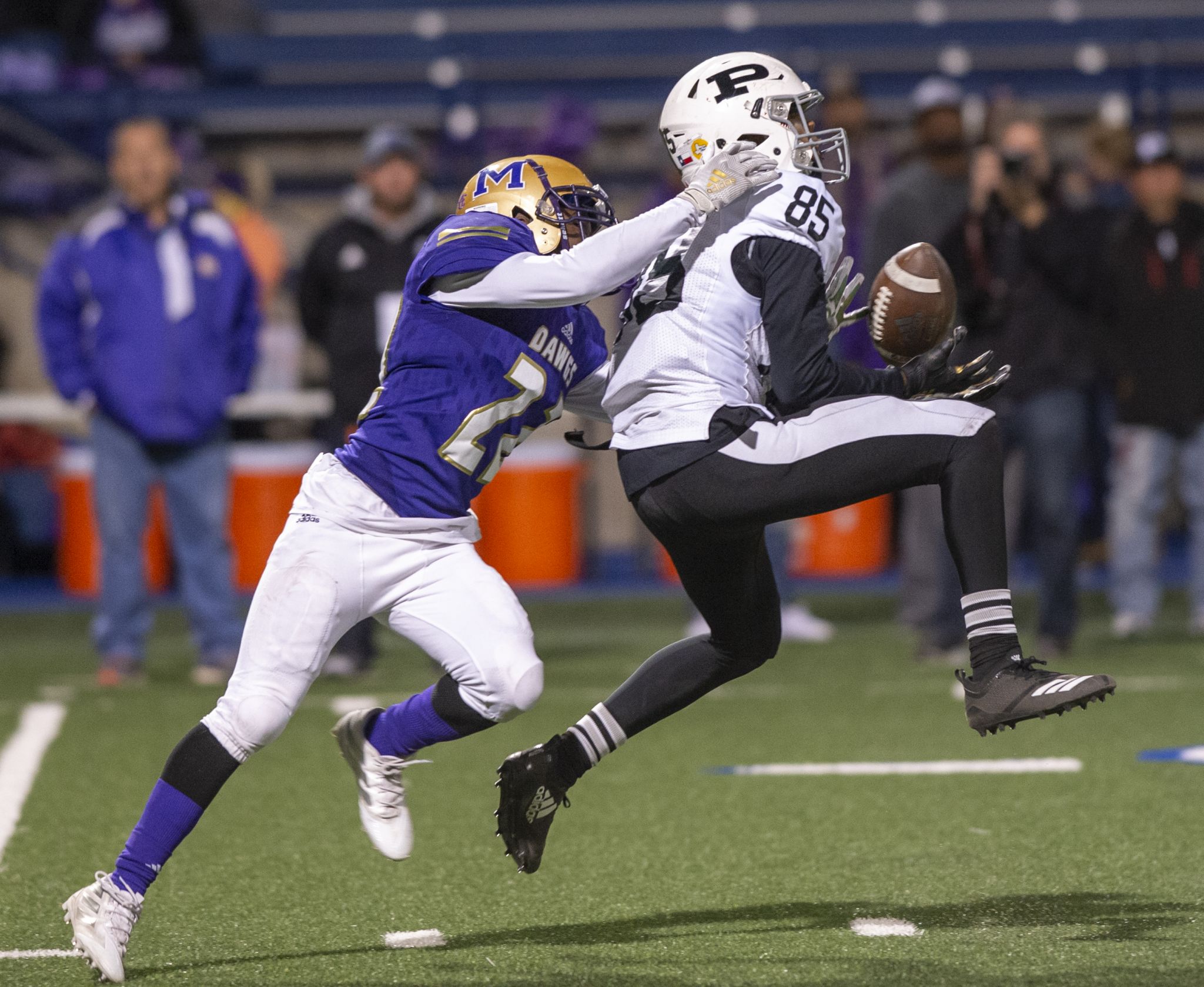 HS FOOTBALL: Flores inspires others on MHS team with his effort