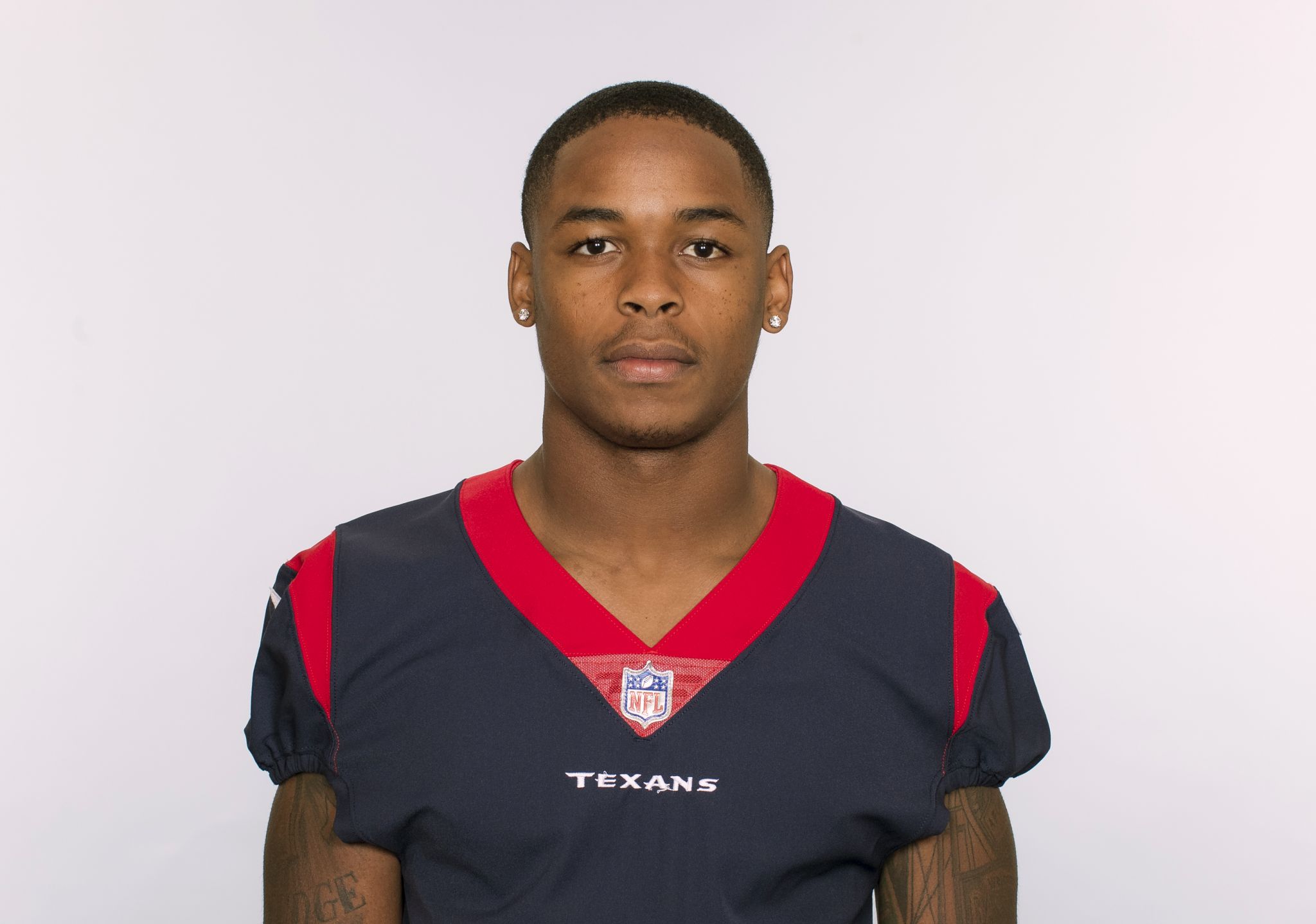 Texans promote corner Cornell Armstrong, cut Xavier Crawford