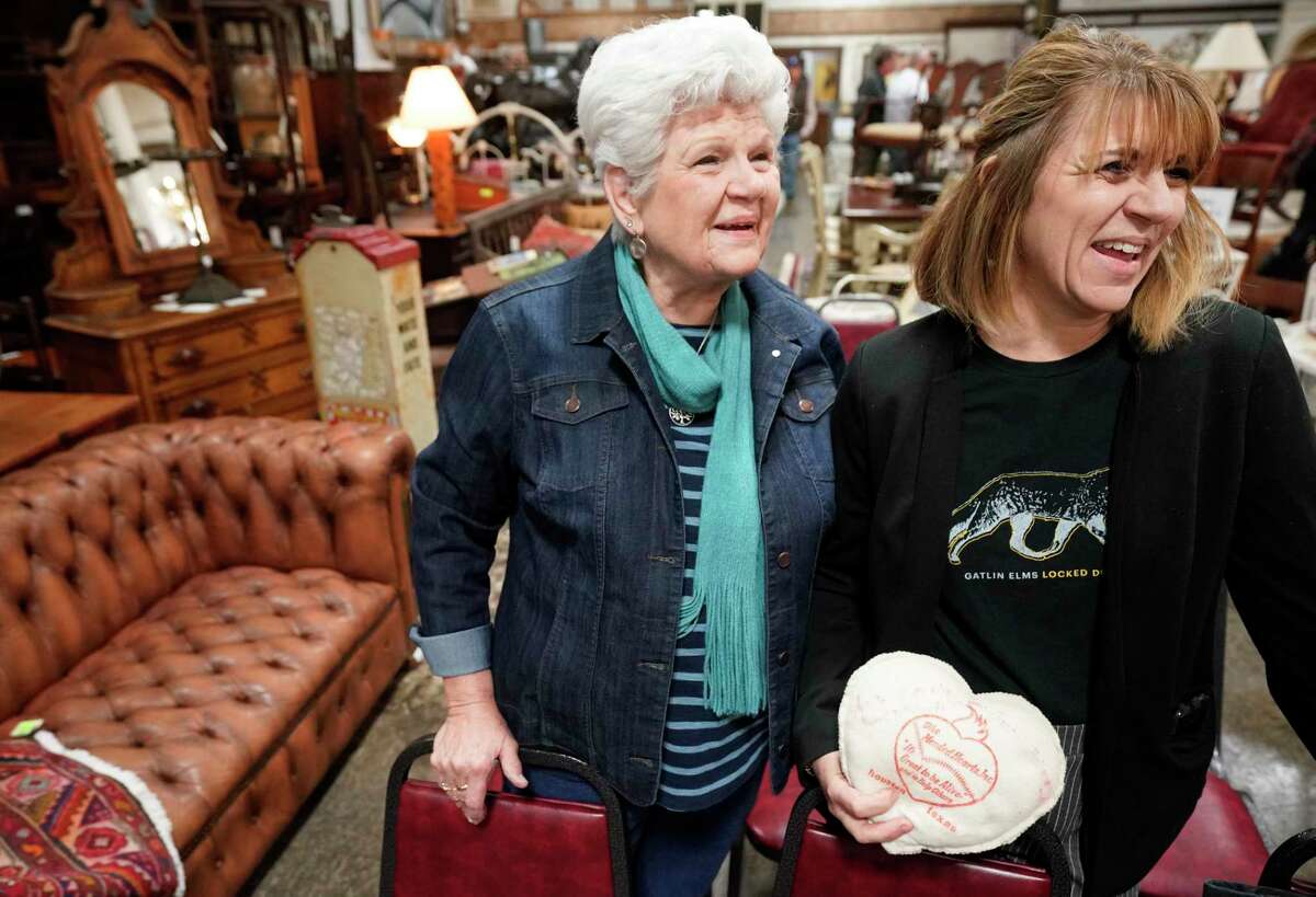 Auction pays tribute to Dr. Denton Cooley legacy