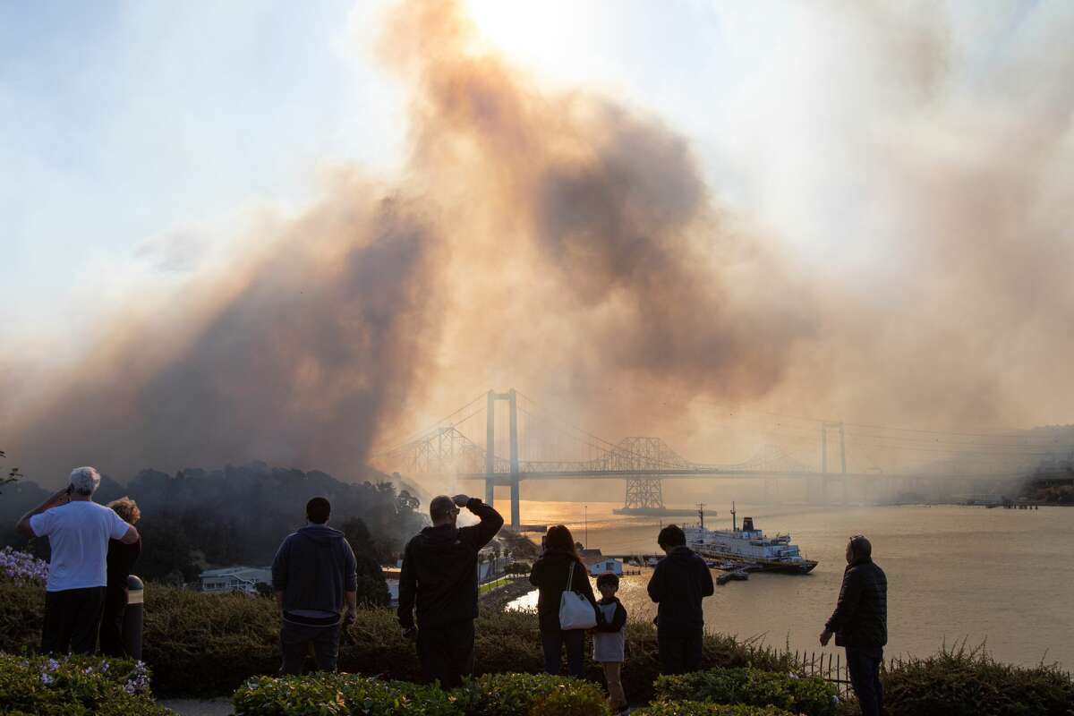 I-80 reopens after Carquinez Bridge fire, Crockett evacuation lifted