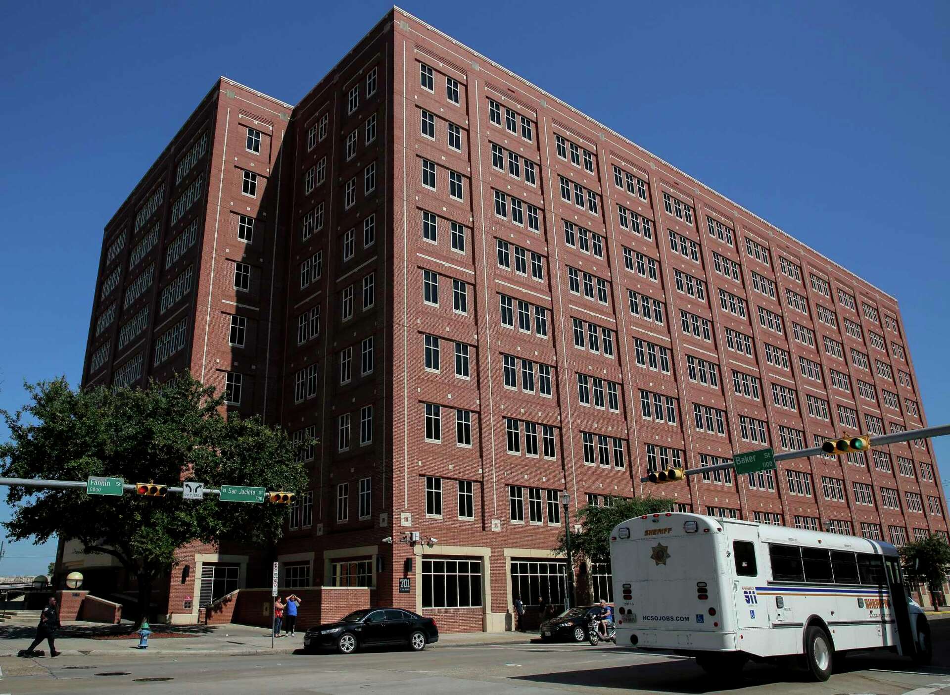 First Harris County Jail inmate tests positive for COVID-19