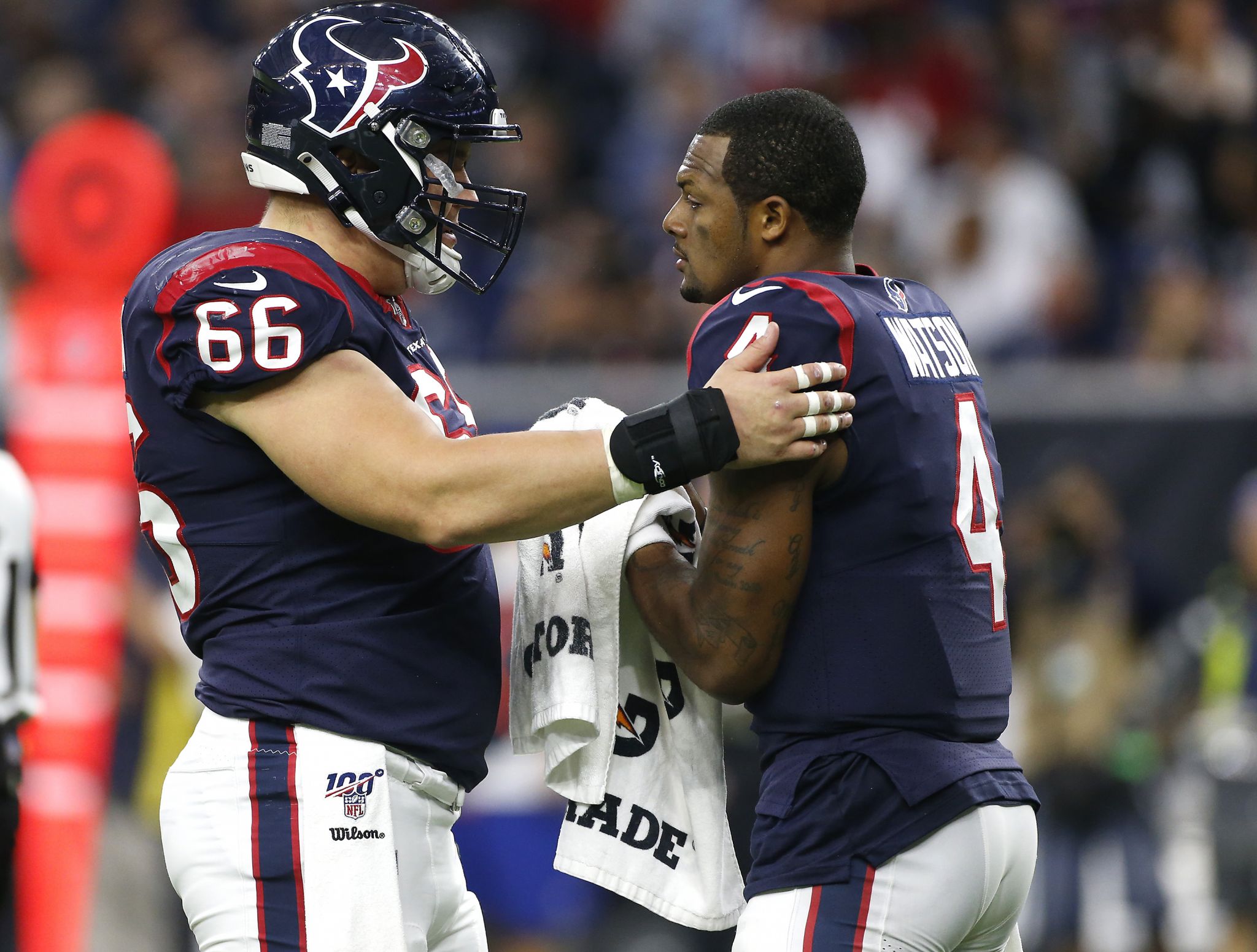 When Texans' Deshaun Watson, Nick Martin go out to eat, who pays?