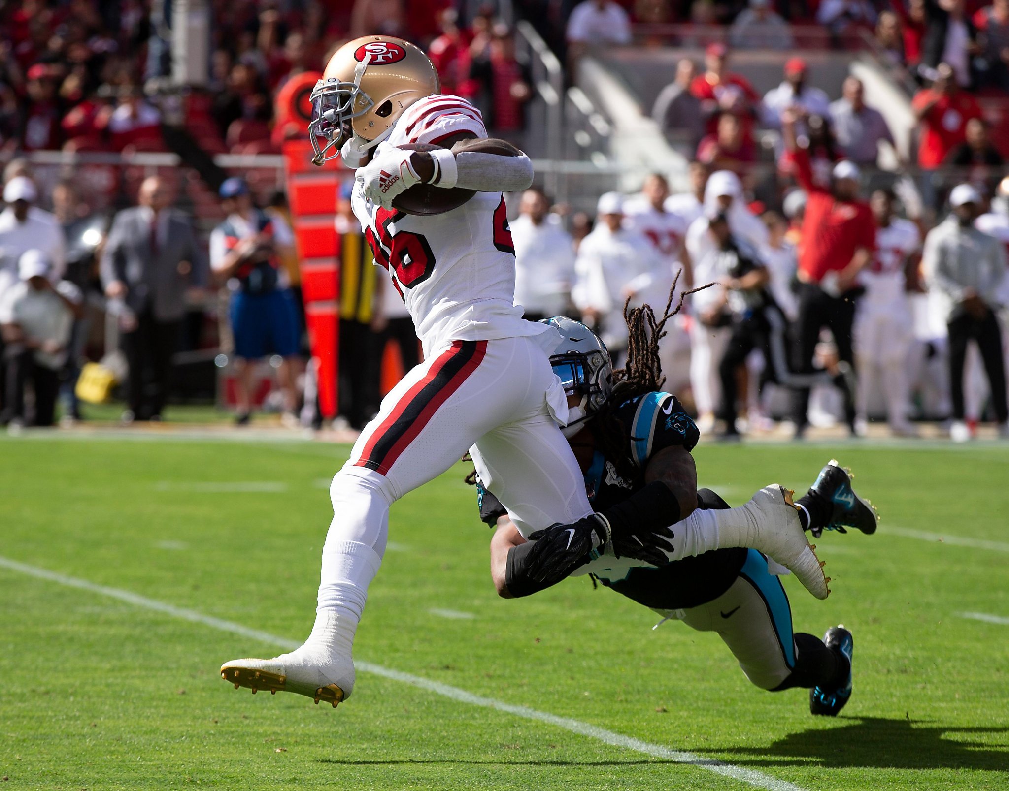 49ers’ Tevin Coleman fast becoming a force in the backfield