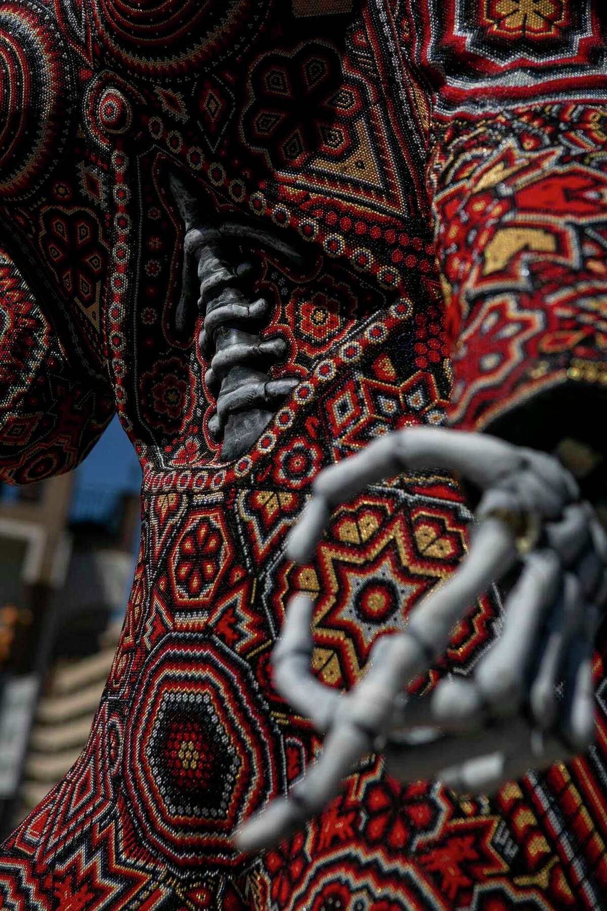 San Antonio’s temporary altar featuring Selena catrina brings Día de ...