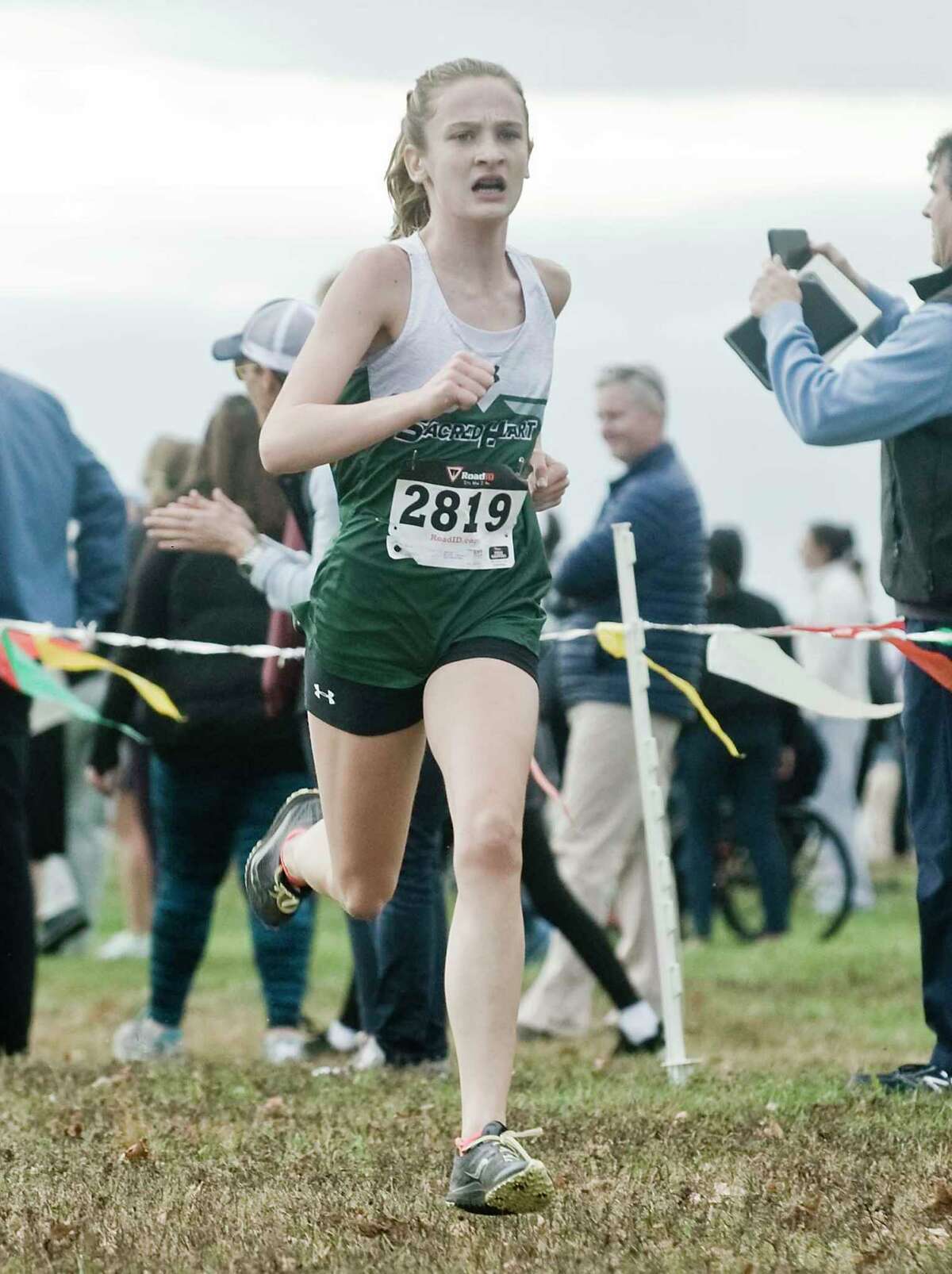 Hopkins claims FAA girls cross country team title; Lee of Greenwich ...
