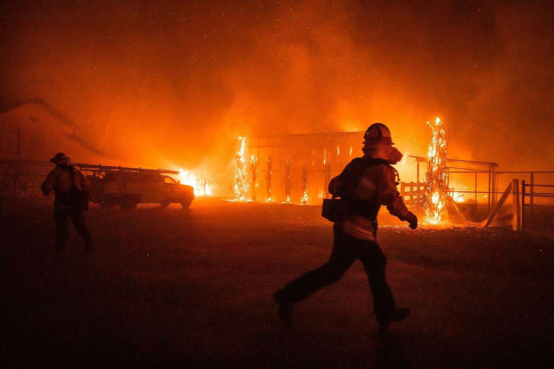 Maps: Kincade Fire continues to burn in Sonoma County