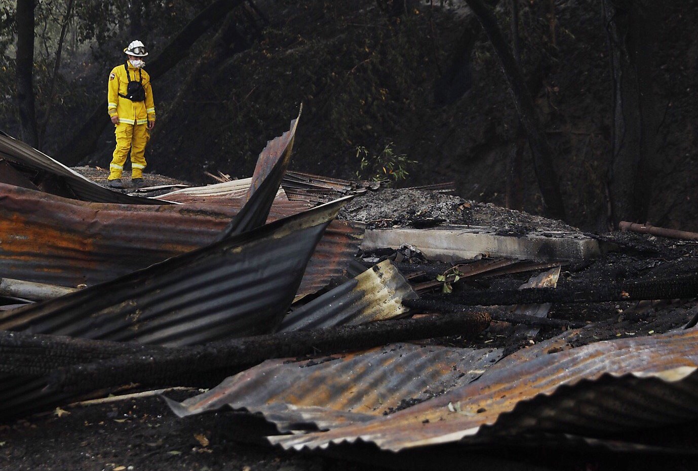 Retracing the Kincade Fire's path, damage inspectors grapple with loss ...