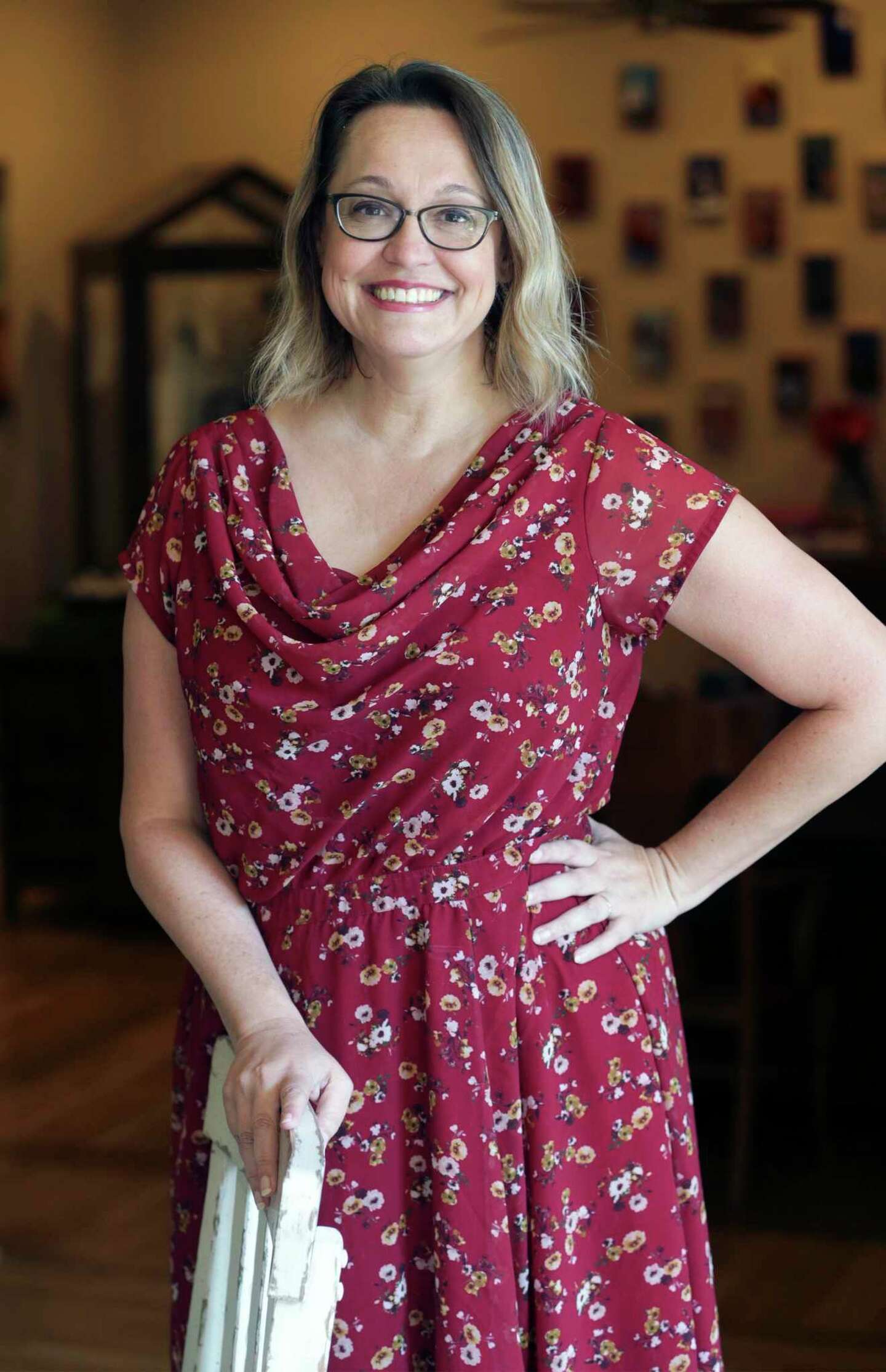 San Antonio author Jenny Lawson of TheBloggess.com prepares to open a ...