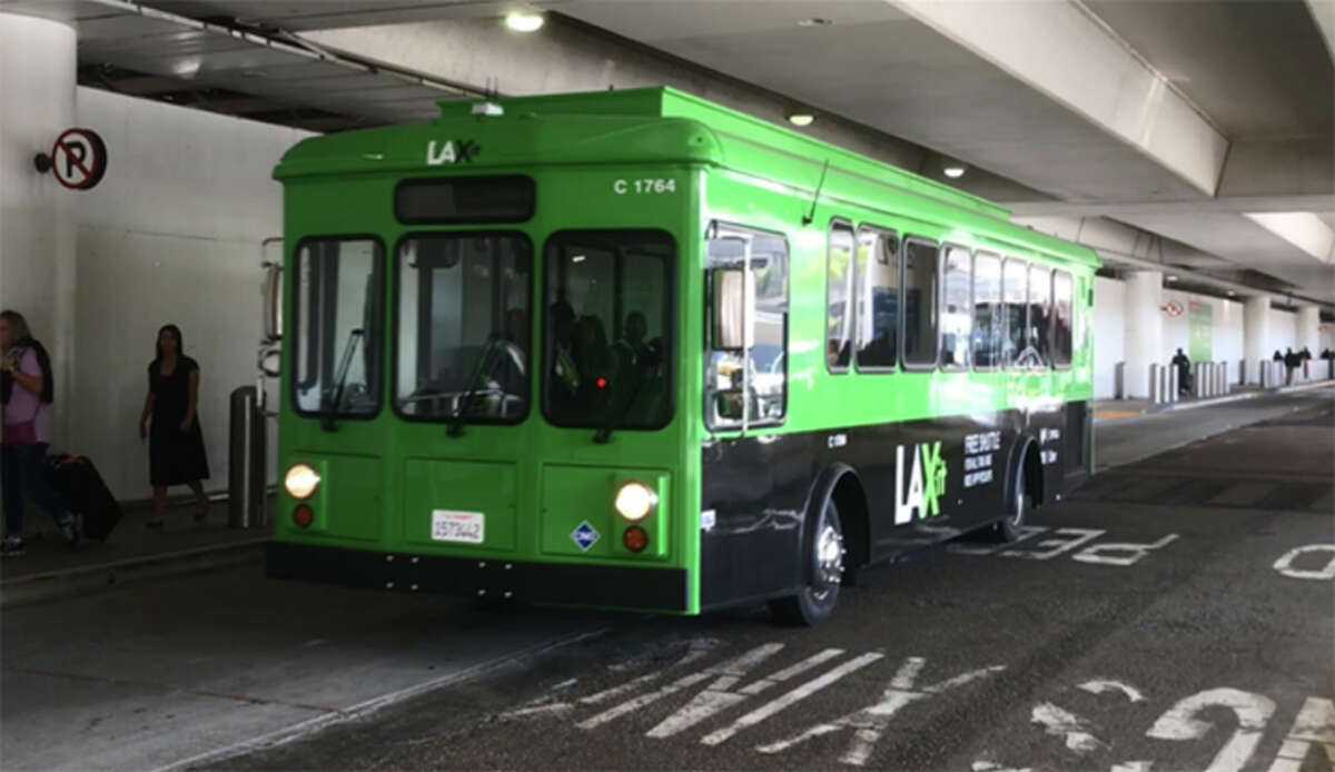 After rocky rollout, SFO moves some Uber airport rides back to the curb