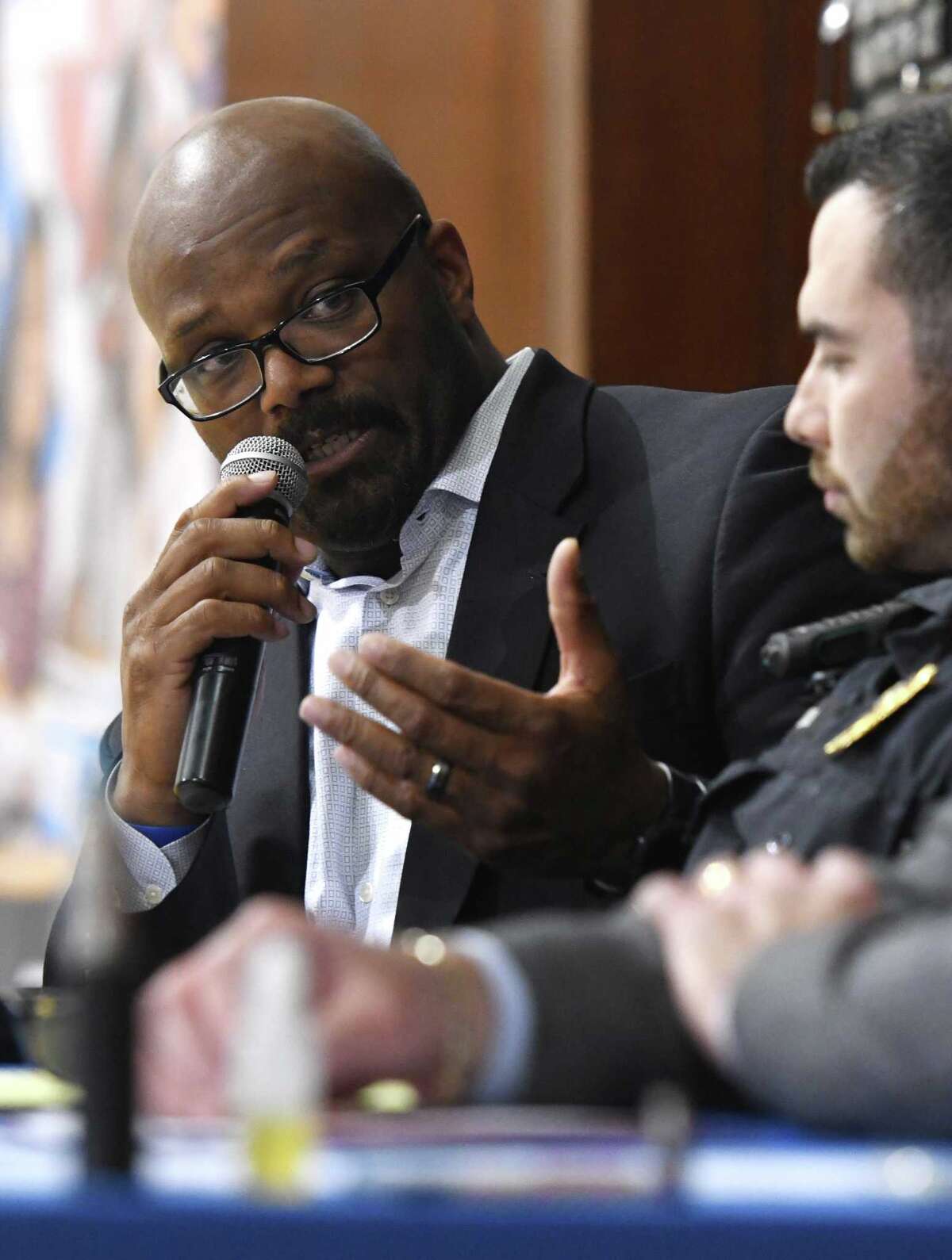 Greenwich vaping conversation warns of the dangers of addiction