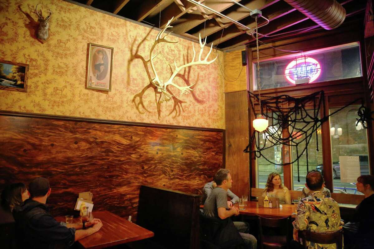 Seattle's historic Jules Maes Saloon reopens, continuing legacy of 133 ...