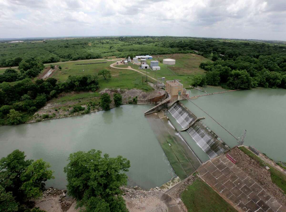 Lake property owners win new restraining order against GBRA