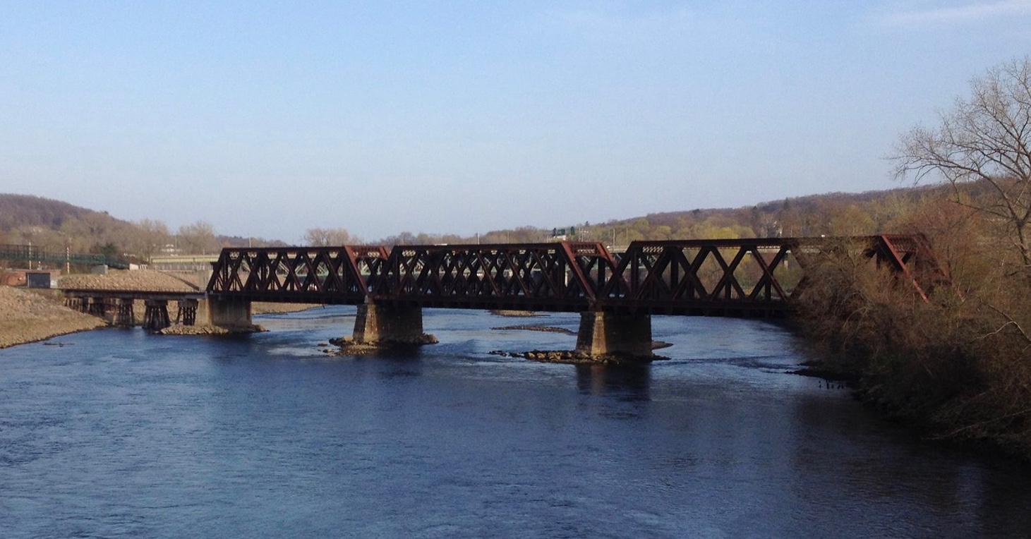 Police identify man found dead on Derby-Shelton railroad bridge