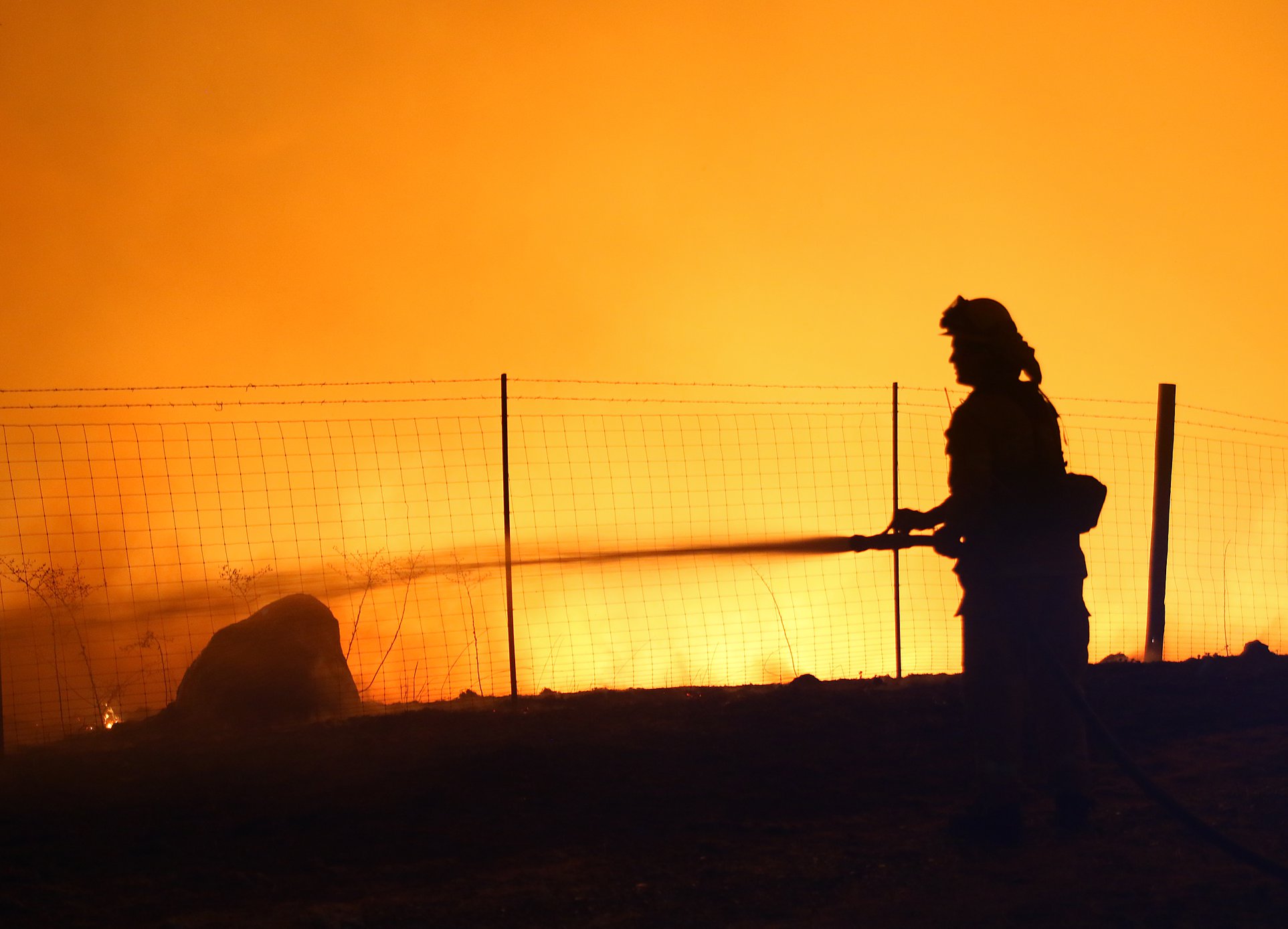 What it's like to be a photographer inside a California fire